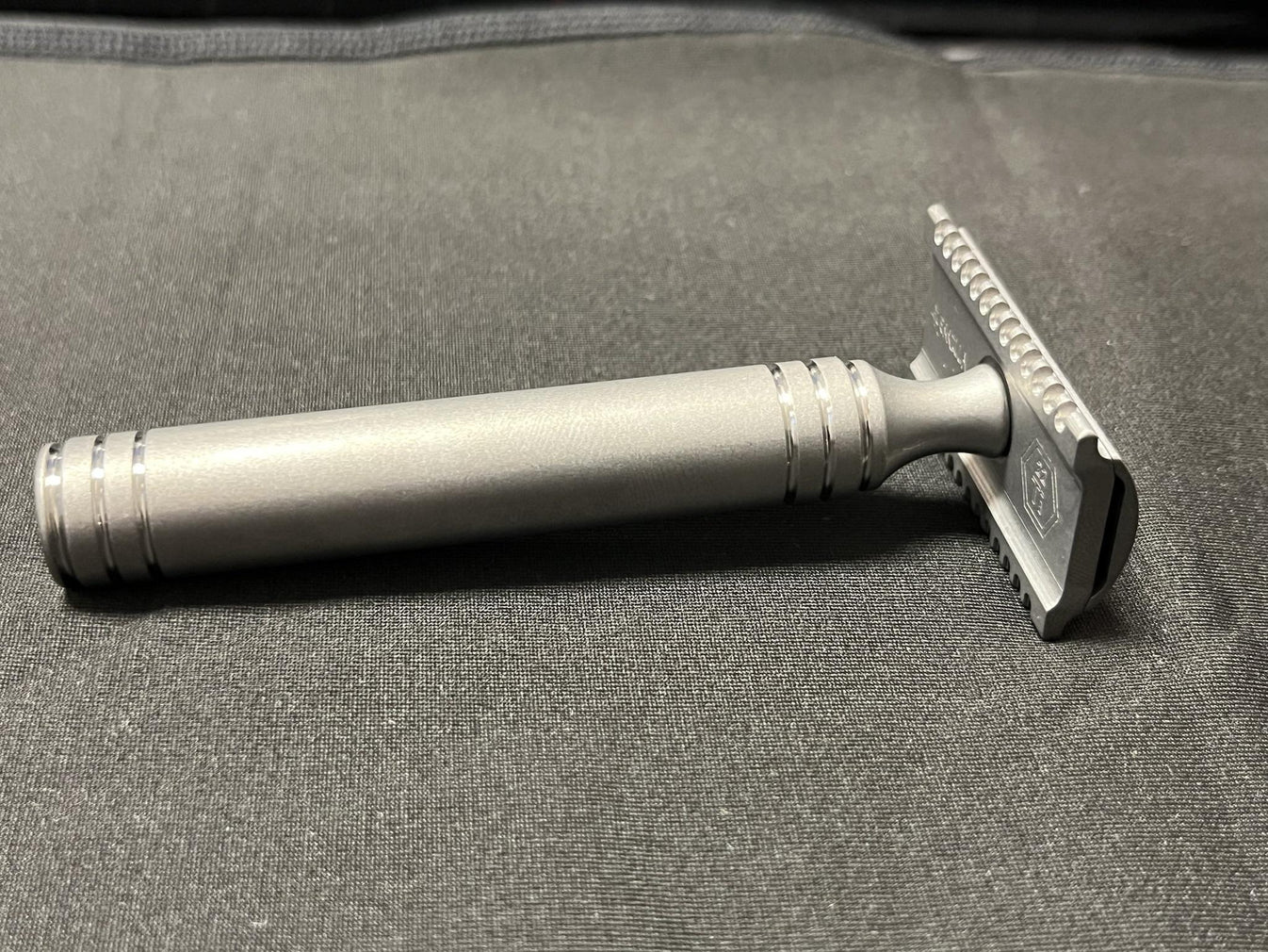 Grade 5 Titanium - Complete Razor – GUERRILLA RAZORS