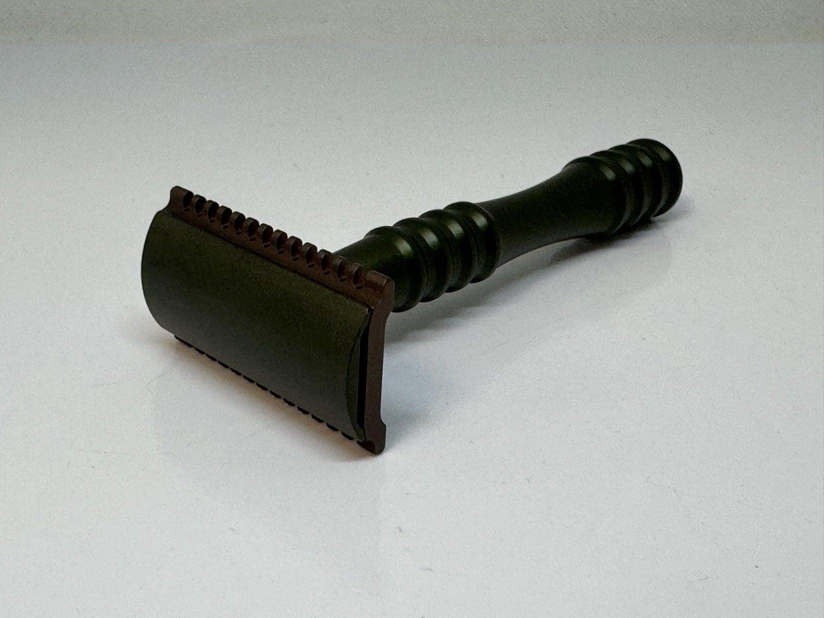 Anodized Aluminum (Custom) – GUERRILLA RAZORS